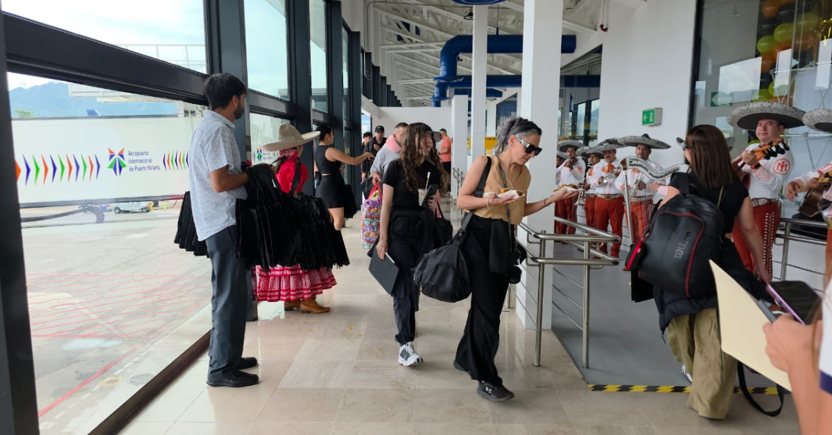 Travelers on the inaugural Morelia–Puerto Vallarta flight were greeted ...