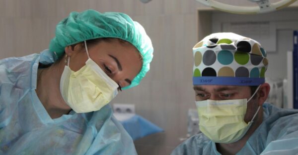 Cancún pushes medical tourism with lower-cost care