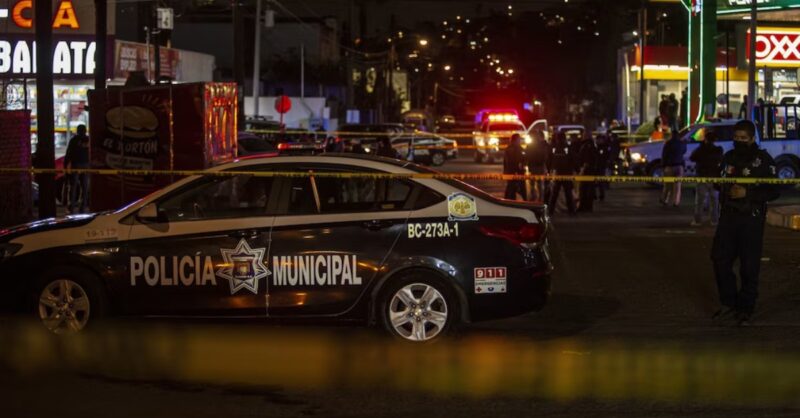 Tijuana narco messages found with two bodies after a violent day