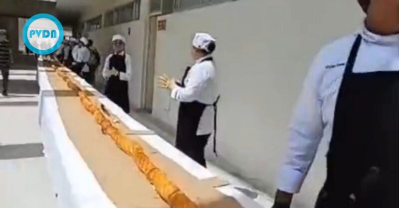Cancún chases cochinita torta record with 300-meter sandwich
