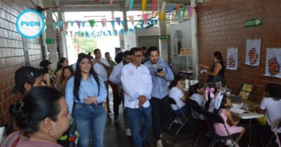 Five years of color at Mundo de las Piñatas market