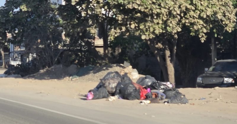 Garbage Piles Up Again in Puerto Vallarta Neighborhoods